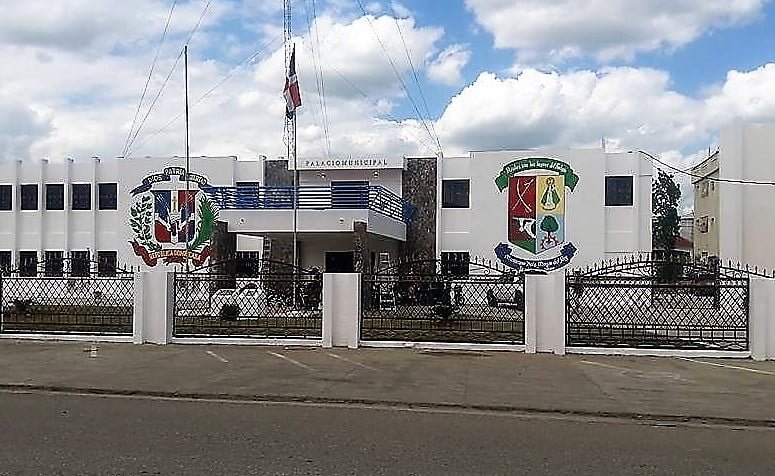Lo último: regidores de Hato Mayor viviendo en EEUU y cobrando hasta ...