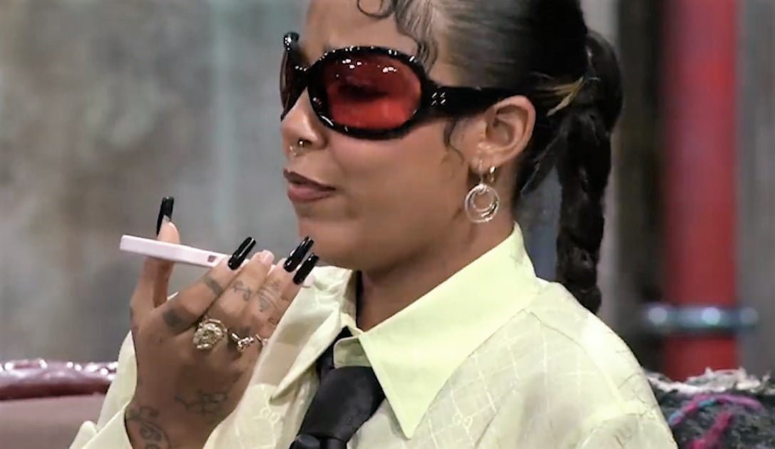 Tokischa recibe llamada de Madonna en plena entrevista (Video ...